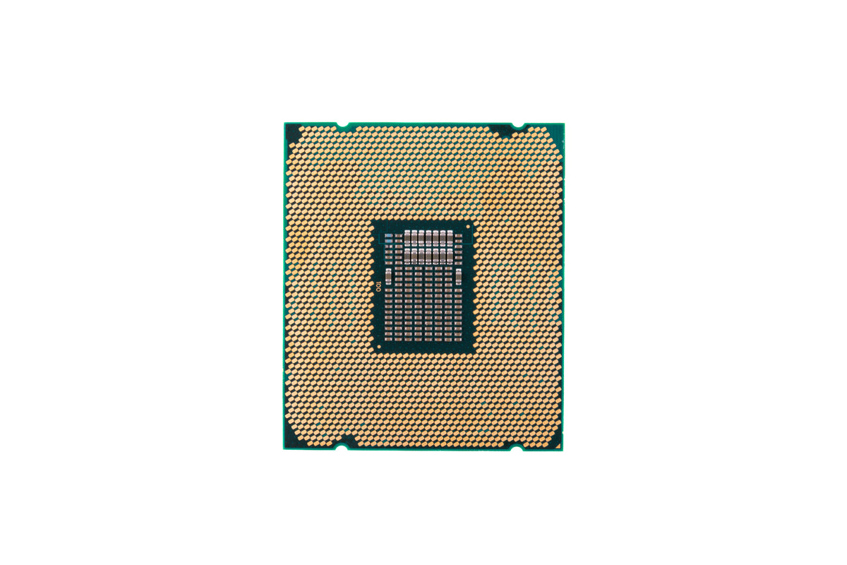 W-2223 // SRGSX XEON W-2223 3.60GHz QUAD-CORE - MGI – MGI