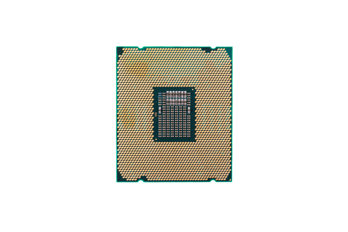 W-2235 // SRGVA INTEL XEON 3.80GHz 8.25MB 6-Core - MGI – MGI